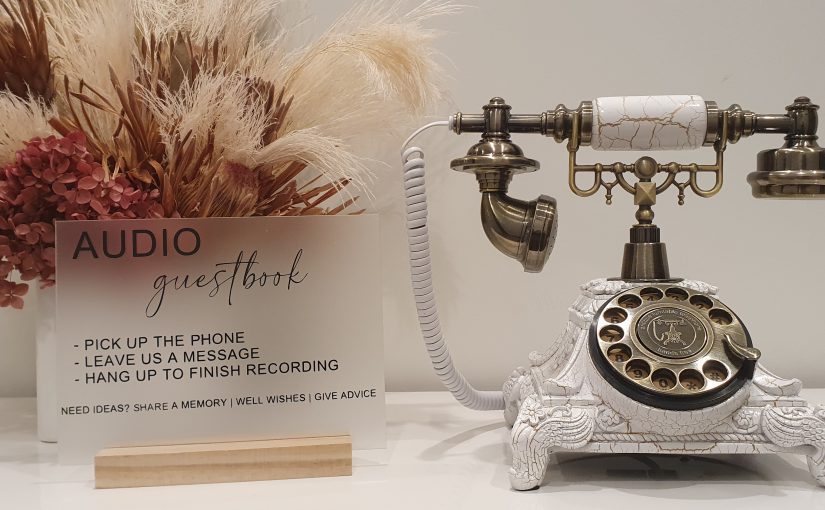 Vintage White Audio Guest Book – Stunning Parties